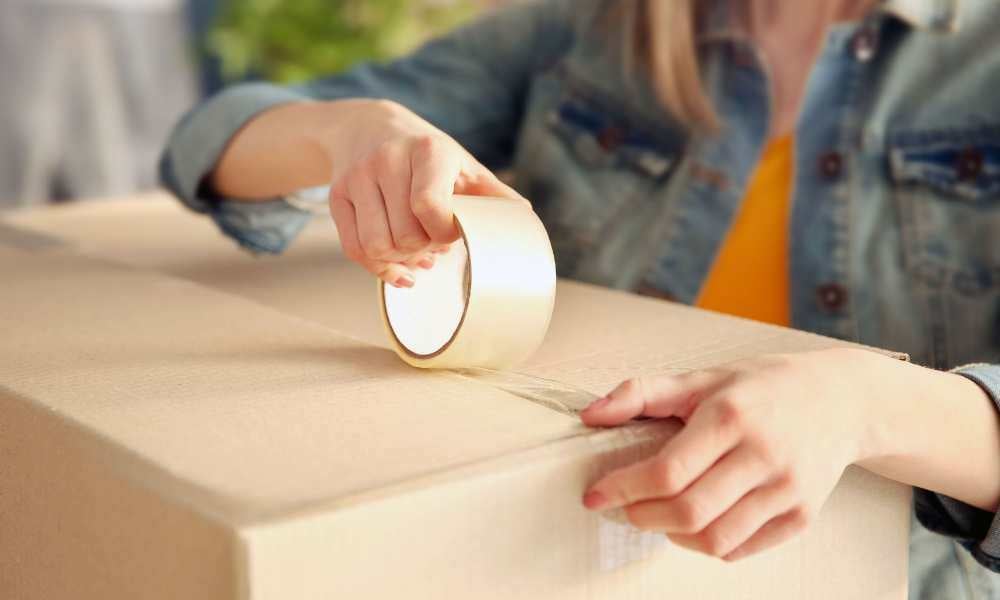 Spedizione di pacchi fragili: come funziona e come evitare sorprese