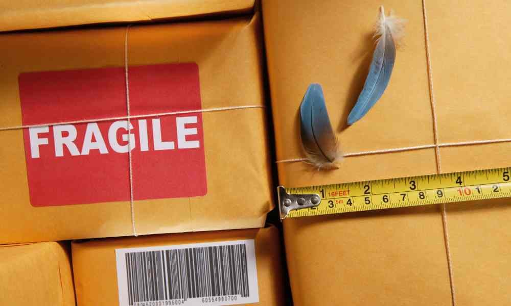 Come imballare e spedire un pacco fragile